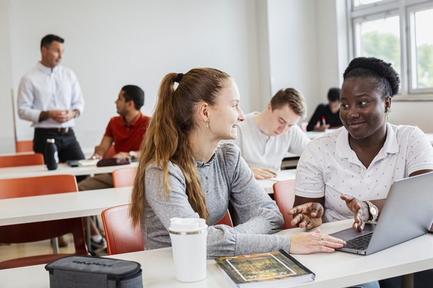 Campus principal - Découvrir l'UdeS - Université de Sherbrooke